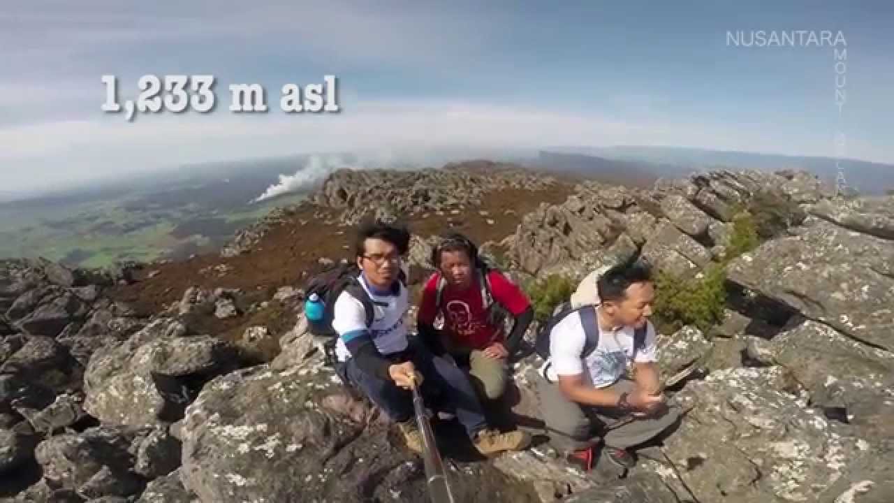 Bushwalking in Tasmania: Mount Roland - YouTube