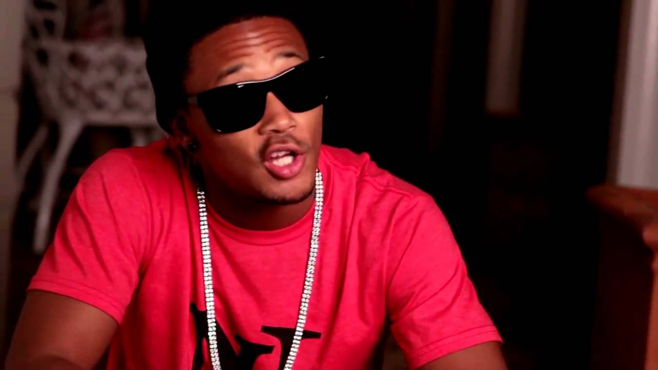 ROMEO FRIEND WITH BENEFITS HD - YouTube