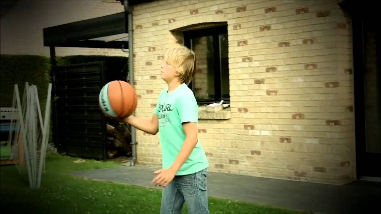 Basket-ball freestyle shoot - YouTube
