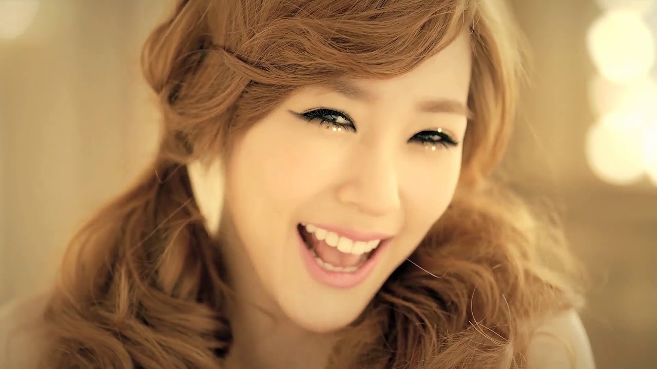 Girls' Generation-TTS (소녀시대-태티서) - Twinkle MV Full Ver - YouTube