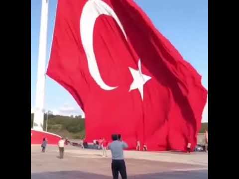 BAYRAKLARI BAYRAK YAPAN ÜSTÜNDEKİ KANDIR❗ TOPRAK EĞER UĞRUNDA ÖLEN VARSA VATANDIR.❗