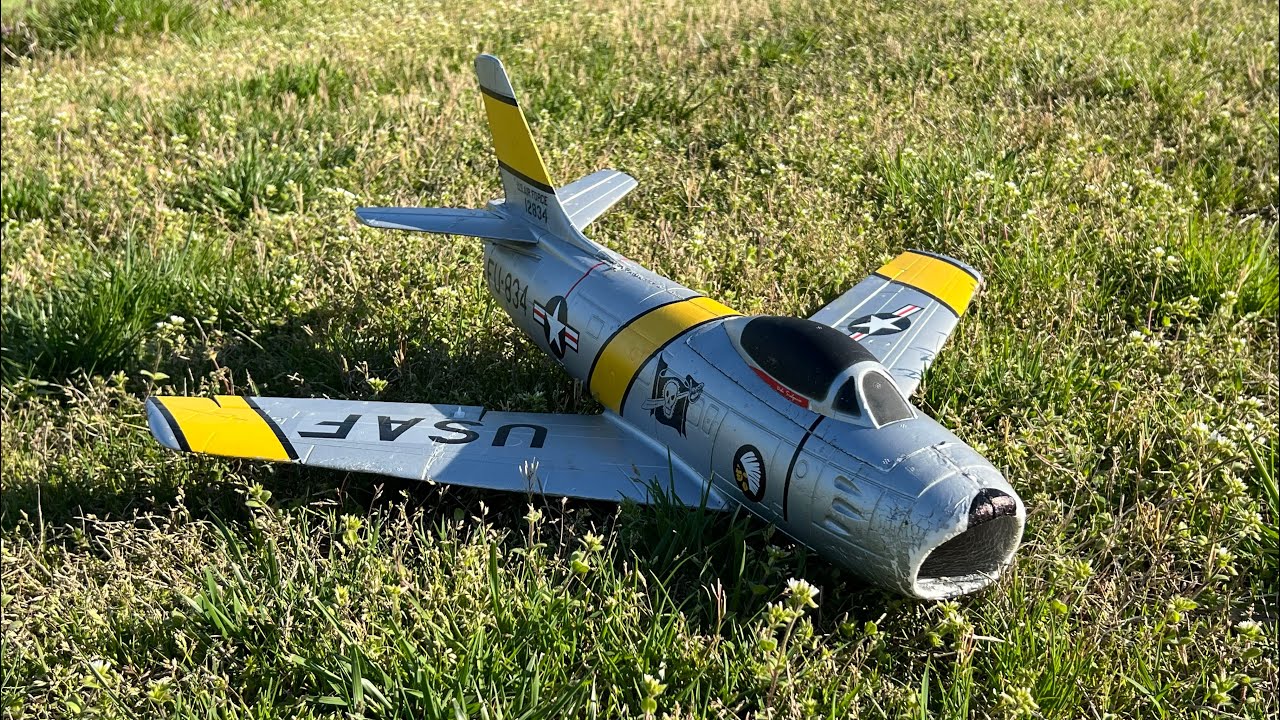 RC F-86 Sabre - YouTube