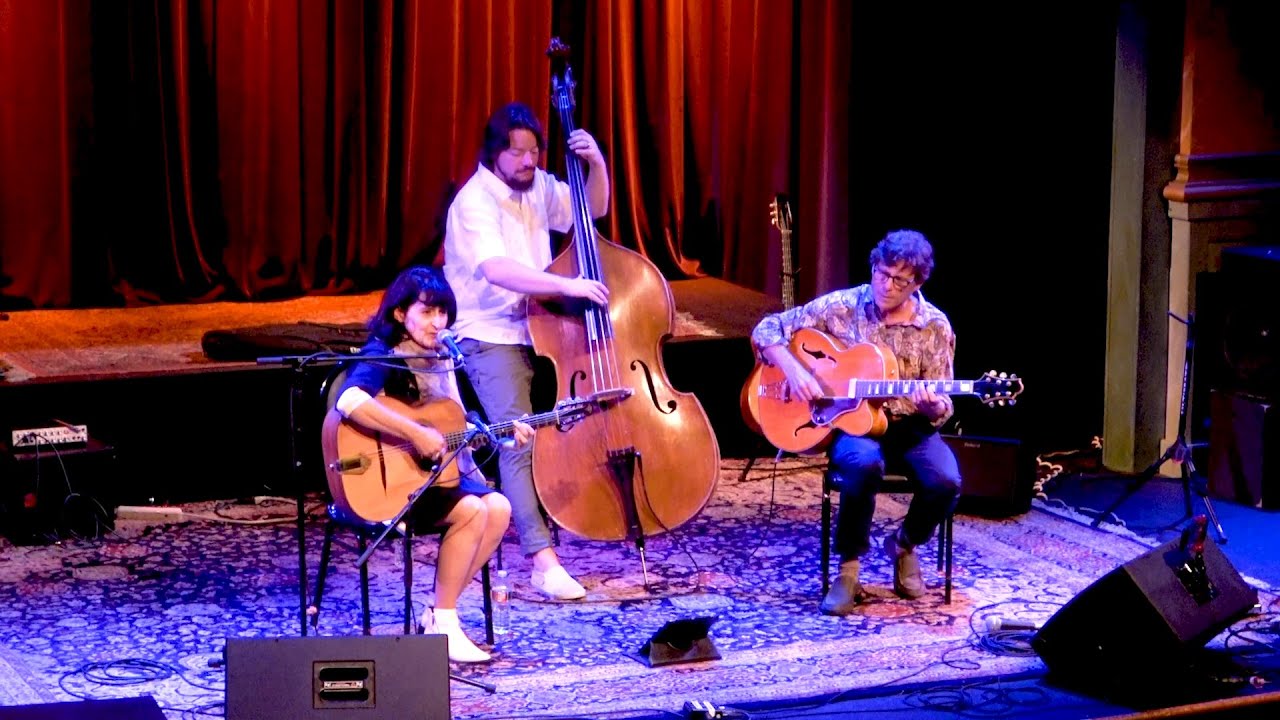 Chez Moi Performed by the Duo Gadjo Trio - YouTube