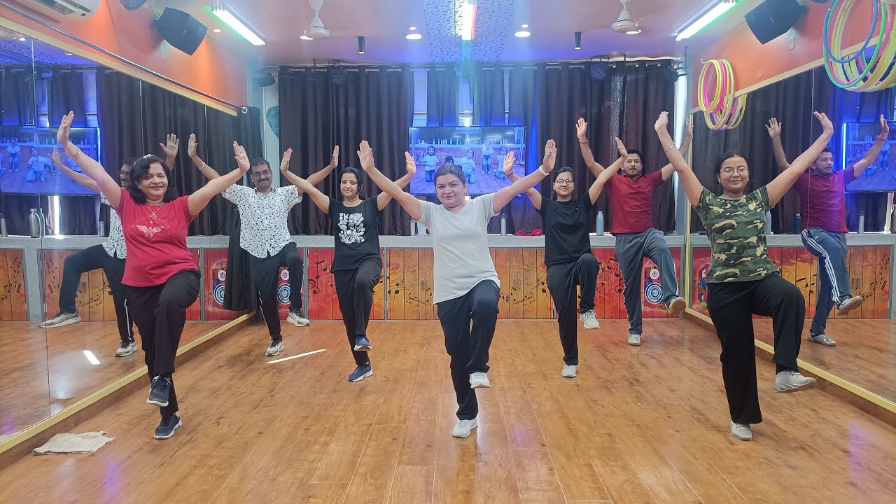 Veham | Easy & Basic Bhangra Steps Choreography | Step2Step Dance Studio | Mohali - YouTube