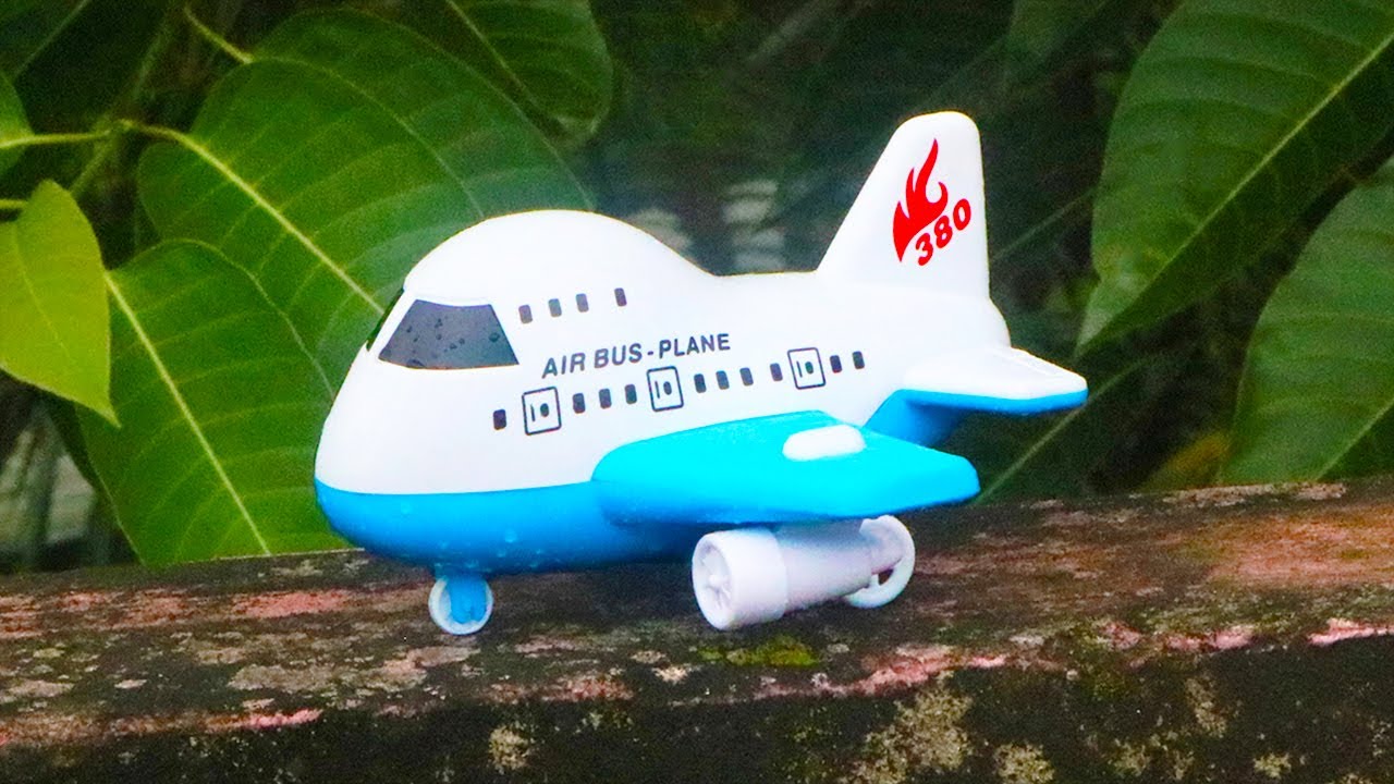 Realistic A380 Airbus Plane Toy ! Best different way Latest Toy ...