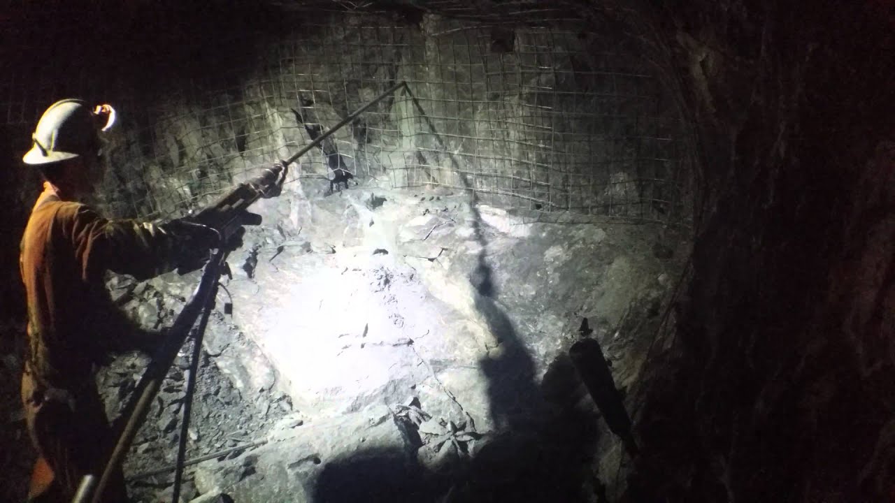 bolting face with jackleg - YouTube