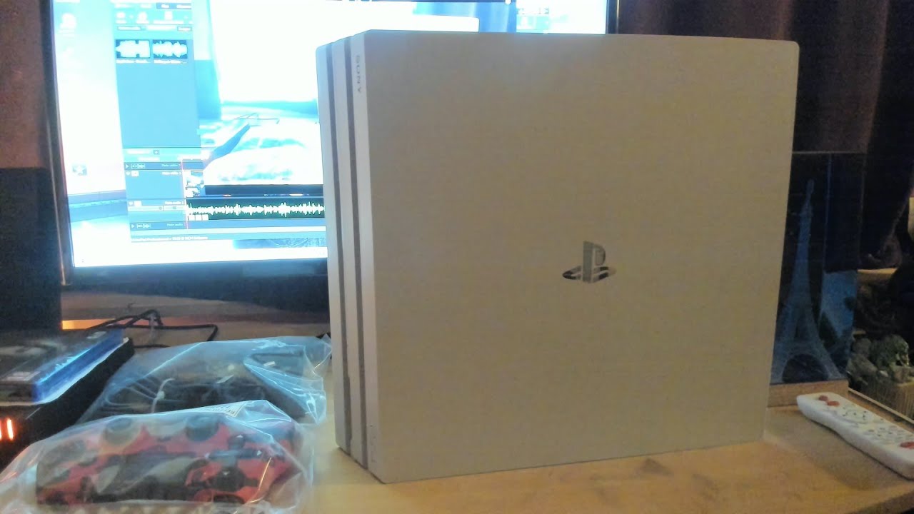 PS4 Pro Blanche - YouTube