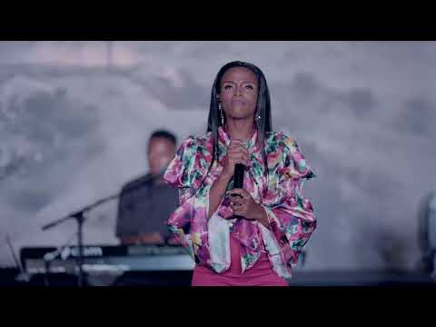 EWE LOWO(Live) ~ Busi Sibiya