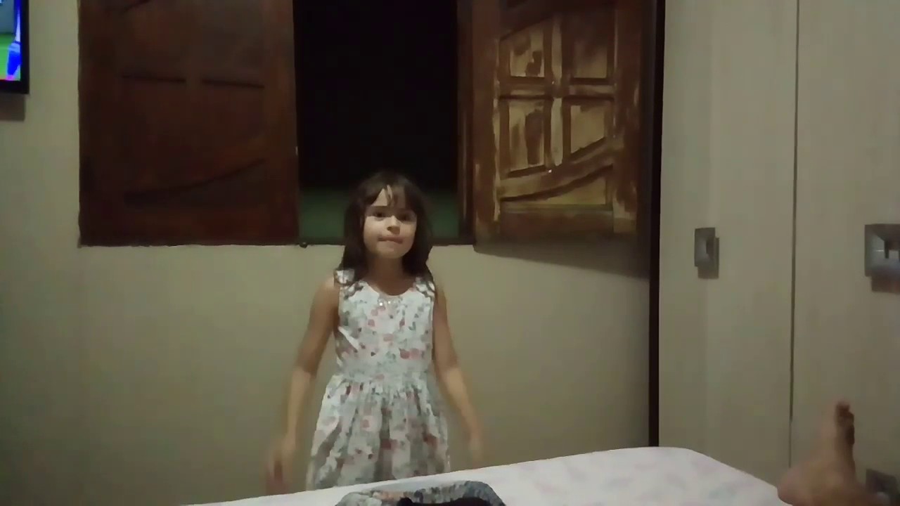 Black e eu - YouTube