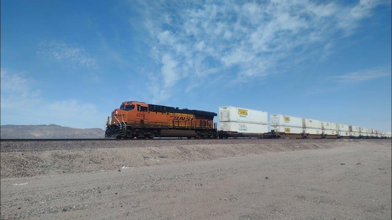 WB BNSF Domestic Intermodal/Spine Cars Train Feat Rear DPU At Daggett Ca! #bigbossrailfanner ...