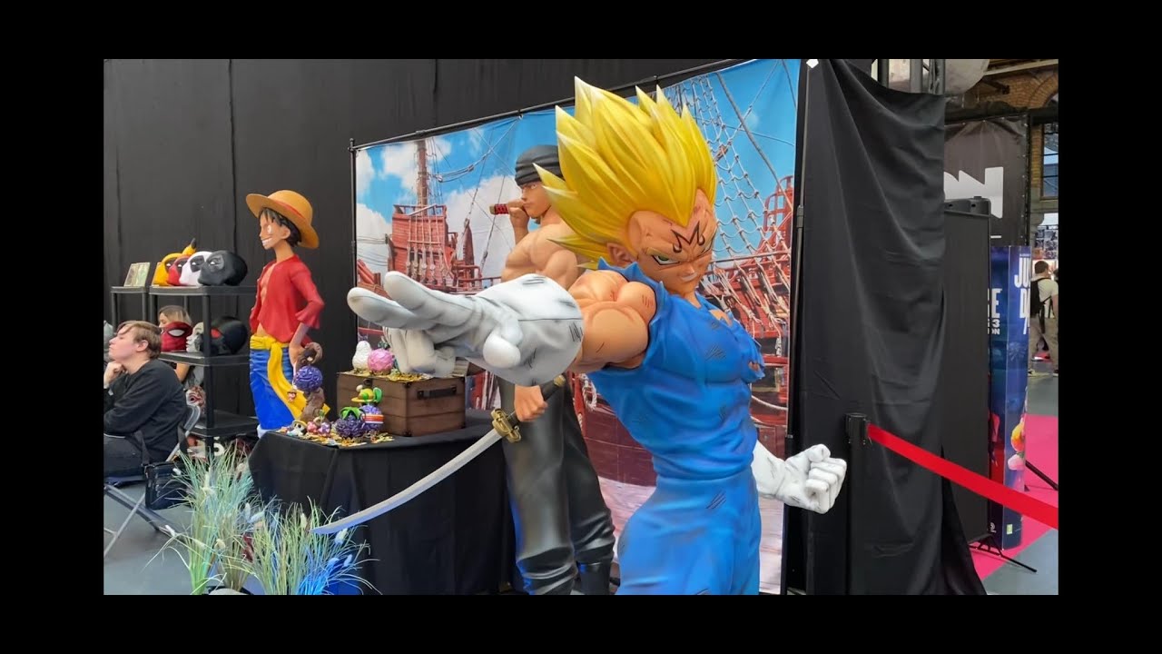 TONS of Dragon Ball Statues at Comic Con Brussels! - YouTube