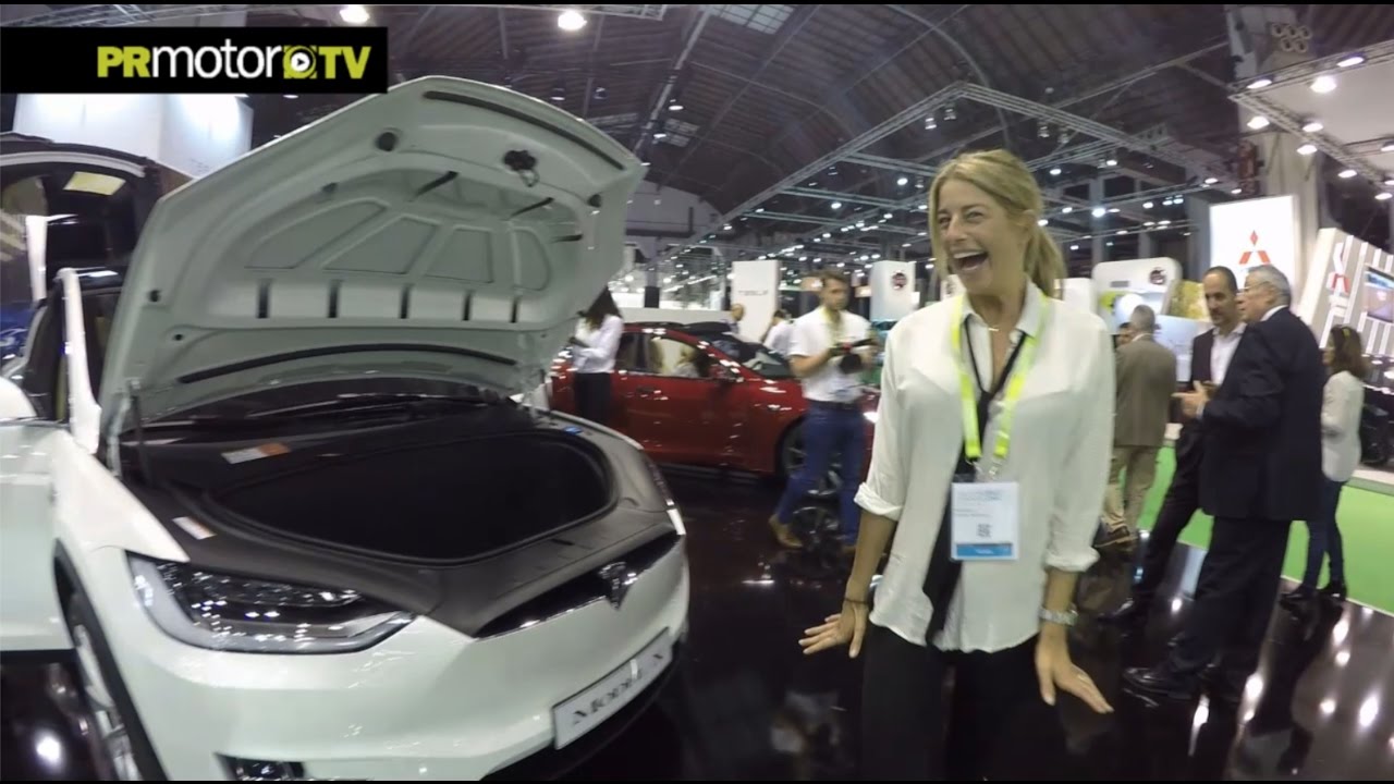 Stand Tesla Salon del Automovil 2017 - Version Segun Martha Boul en ...