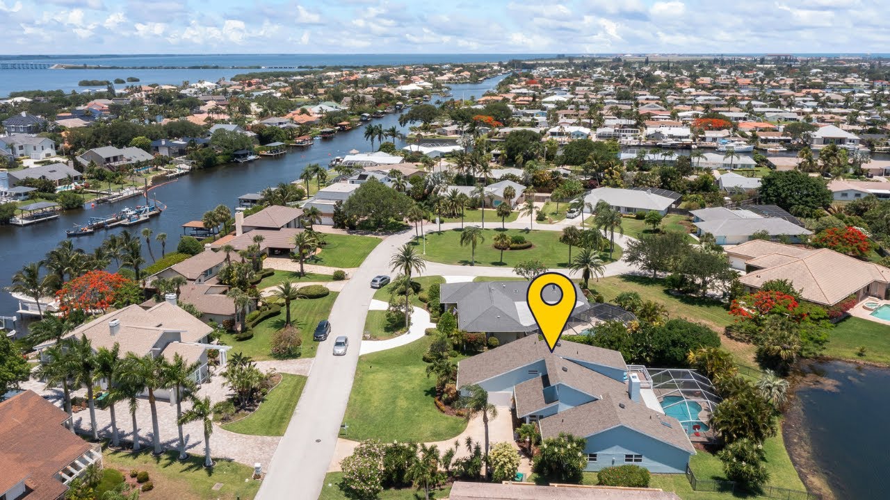 Stunning LAKEFRONT Home on Tortoise Island | 617 Tortoise WAY ...