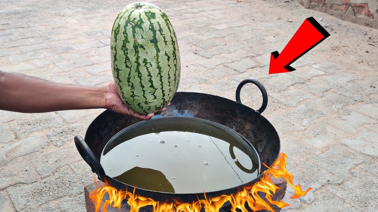 Boiling Watermelon In Hot Oil Experiment || Watermelon In Hot Oil ...