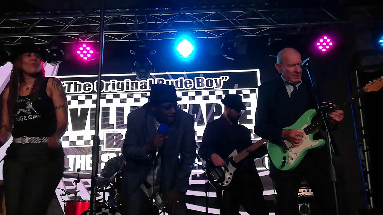 NEVILLE STAPLE - The Selecter with Neol Davies - YouTube