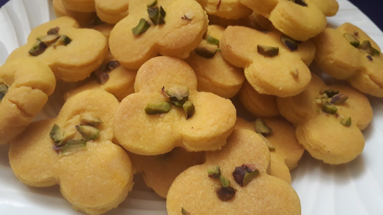 Kesar pista cookies | eggless biscuits | केसर पिस्ता कुकीज़/kesar pista ...