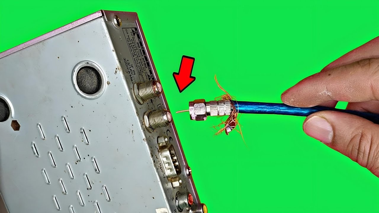 The correct technique for connecting a TV antenna cable for high ...
