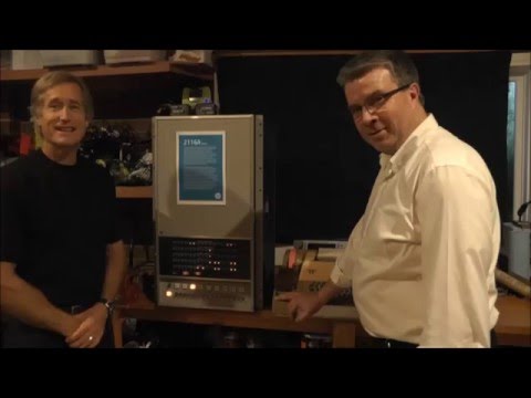Hewlett Packard 2116A Blinking Lights - YouTube