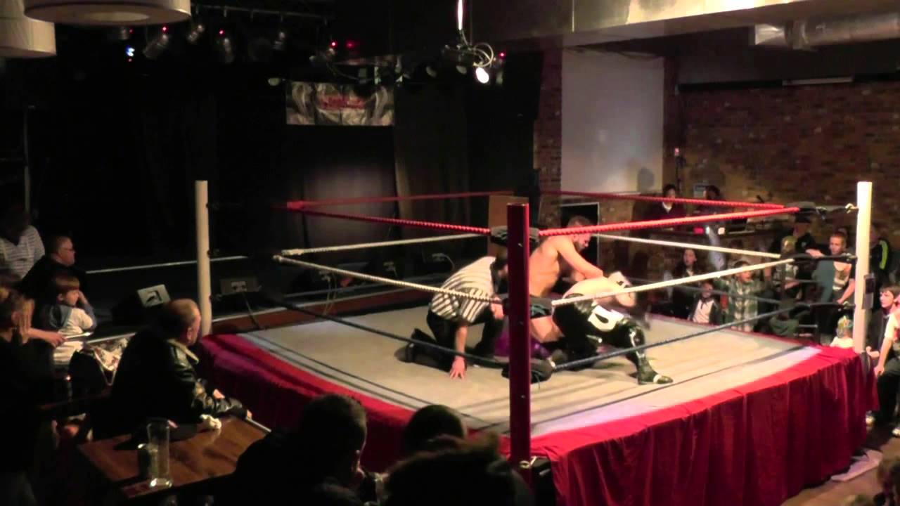 Saul Adams vs Weasel - YouTube