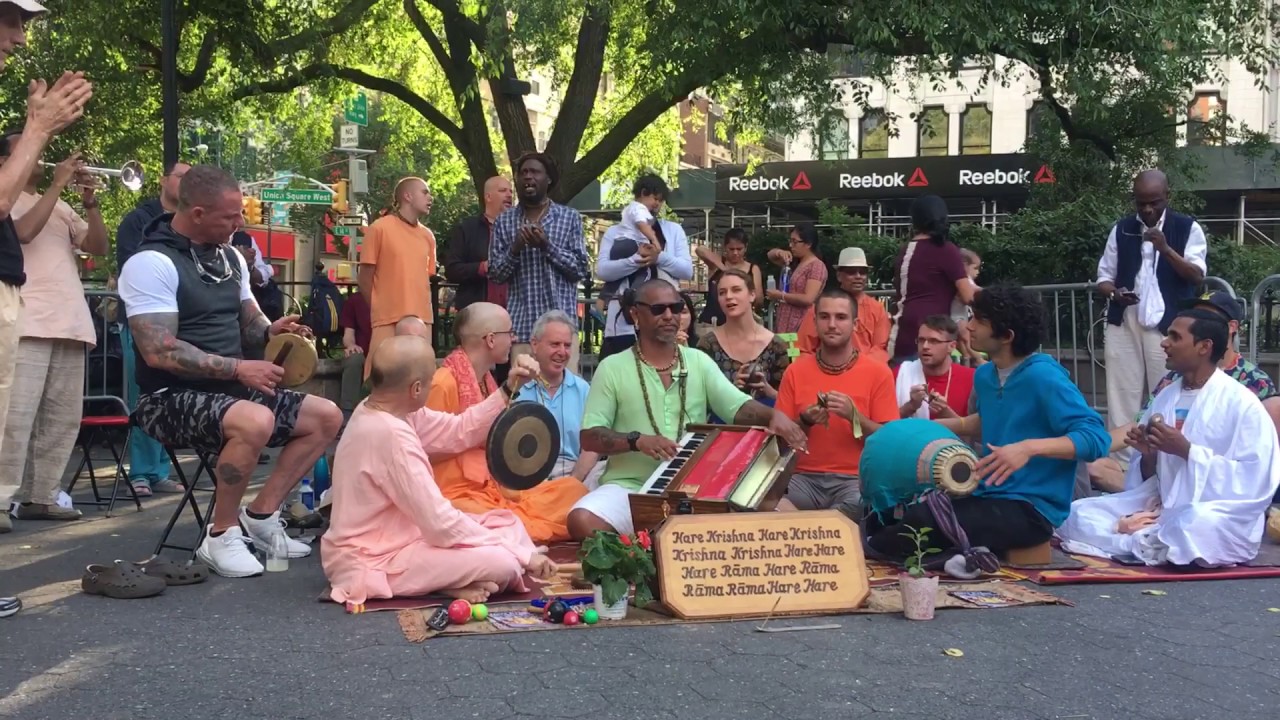 Pre Ratha Yatra Harinam Sankirtan in Union Square park! - YouTube