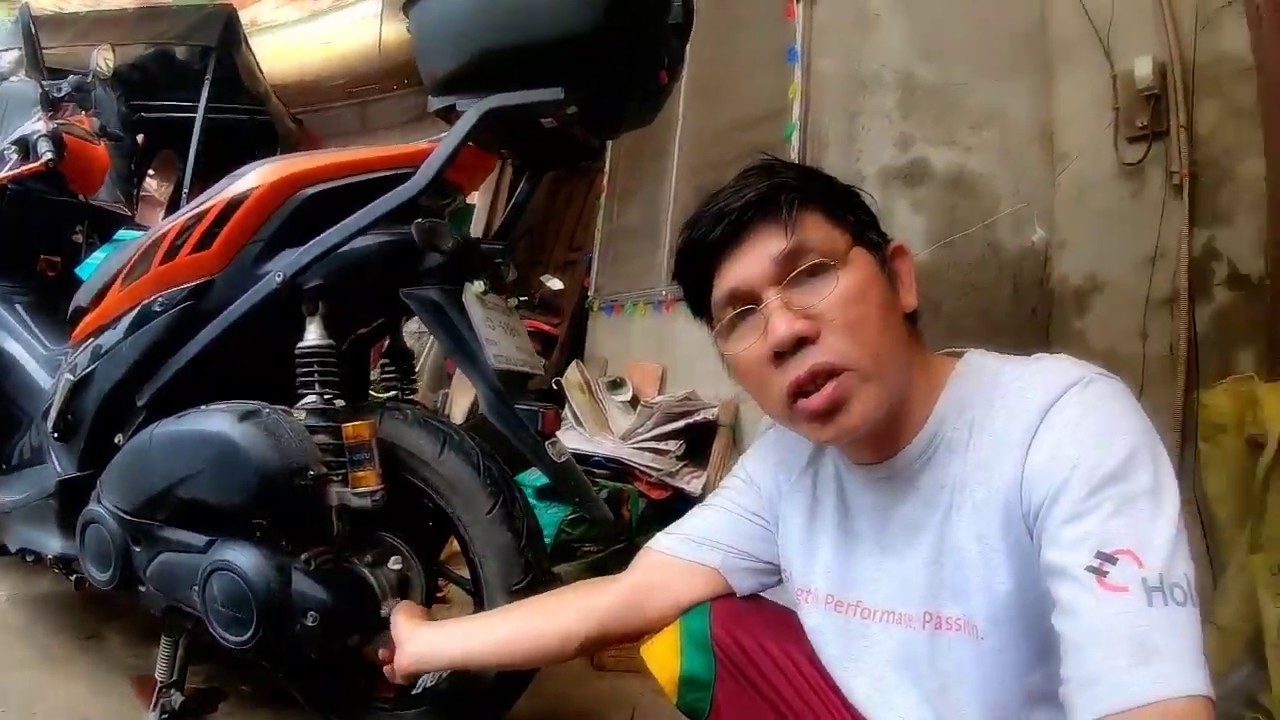 Paano mag change oil sa yamaha aerox at mga tips - YouTube