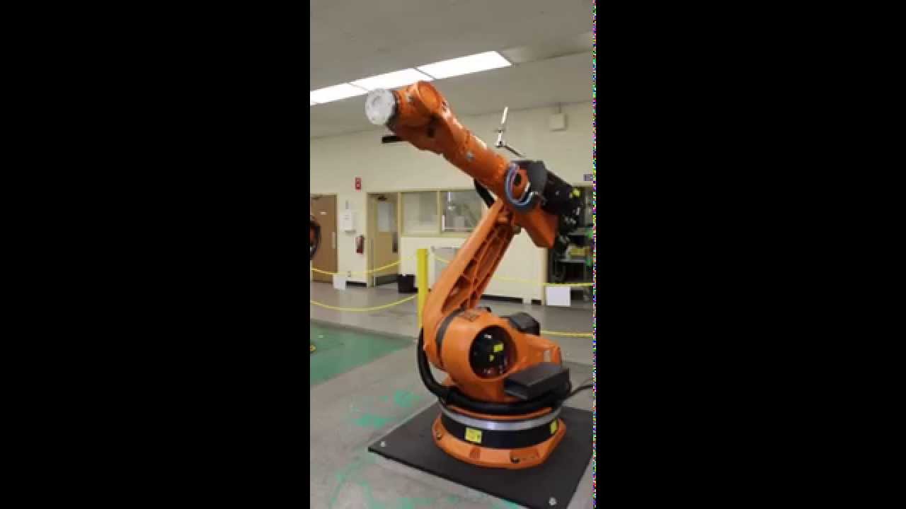 Kuka KR C2 - YouTube