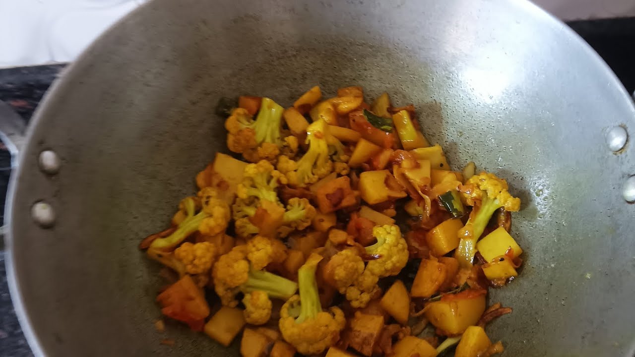 phool gobi ka sabji for bachelor's - YouTube