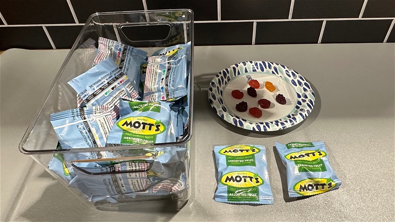 Mott's Fruit Snacks Assorted Flavors - 40 count - YouTube