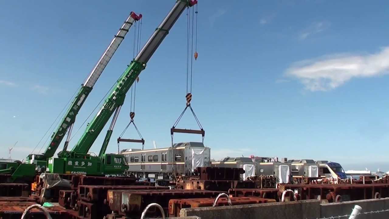 台湾鐵路管理局（TRA） EMU800第1編成中間車 豊橋港での復元作業（8倍速） - YouTube