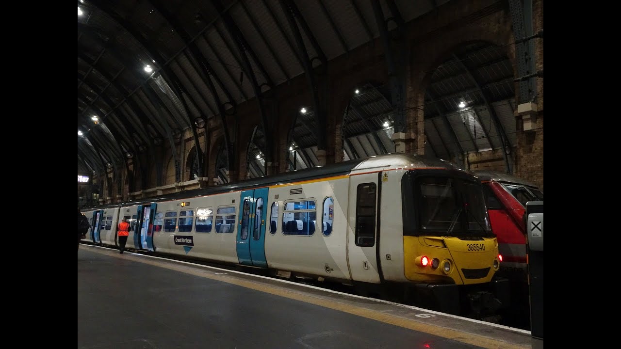 UK National Rail | First Capital Connect Class 365 Networker Express ...