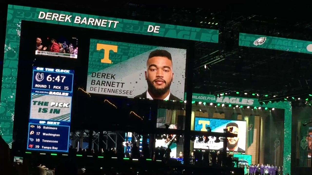 2017 NFL Draft Night Tour & Crowd Reactions! - YouTube