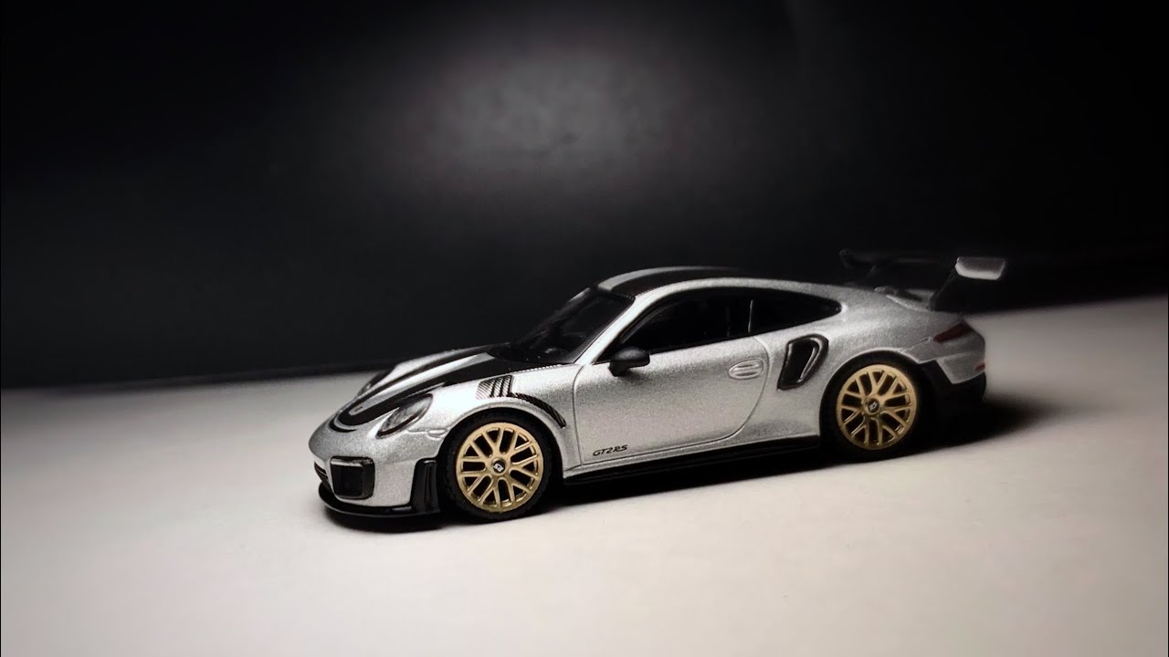 Mini GT Porsche 911 GT2 RS quick unboxing - YouTube