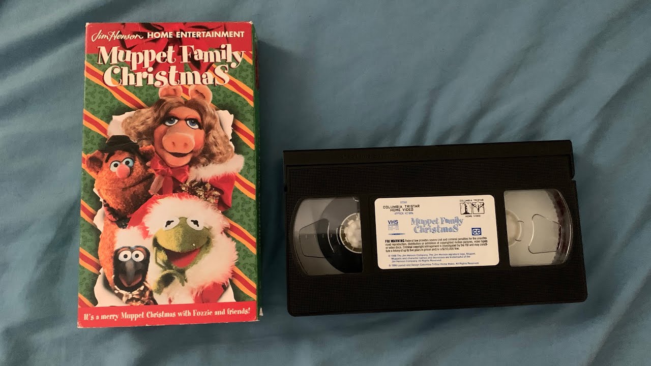 Muppet Family Christmas (1998 VHS) - YouTube