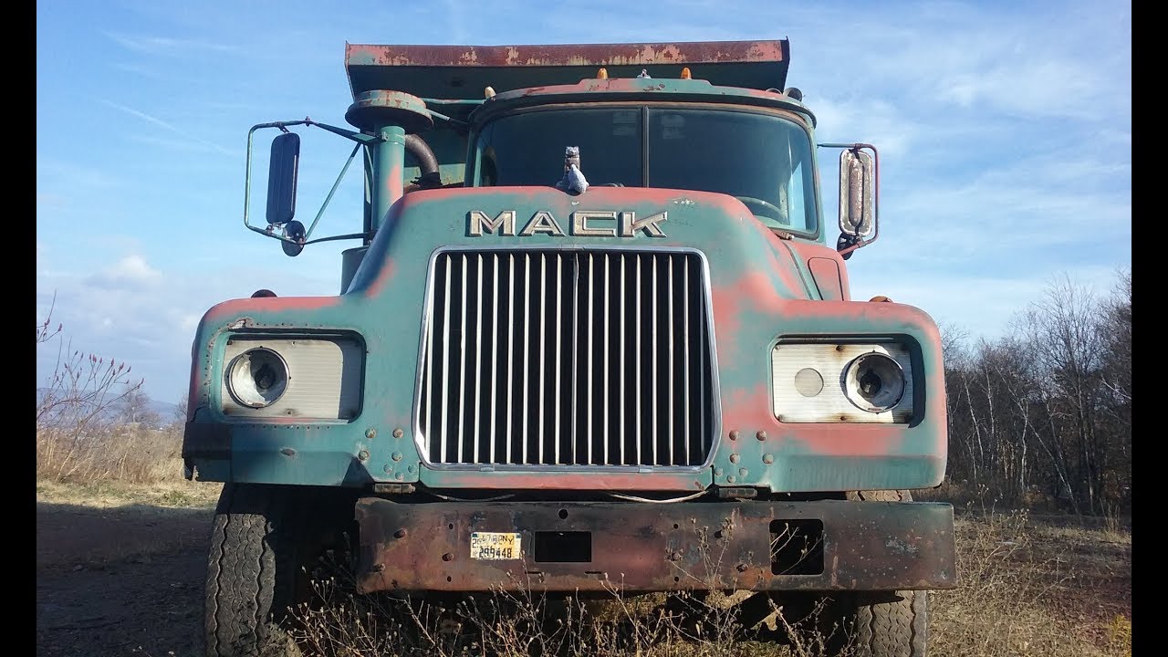 Mack DM600 heavy hauler vintage - YouTube