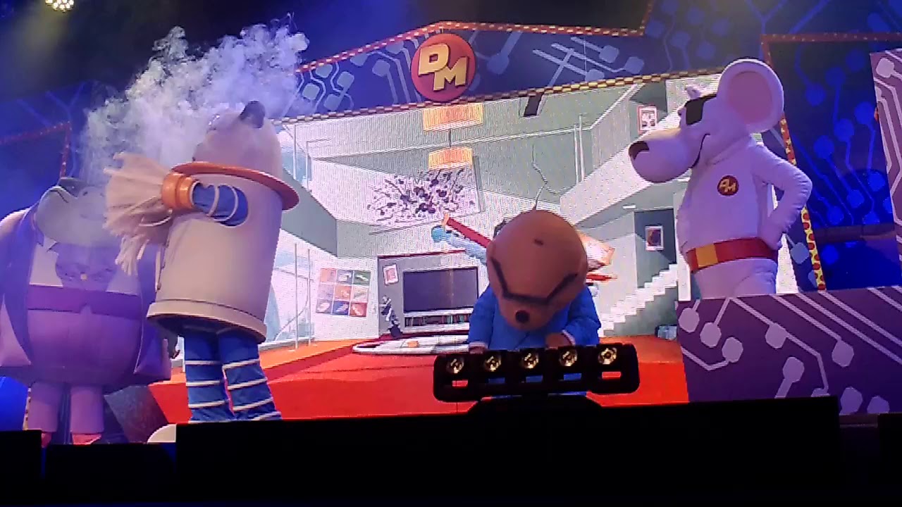 Butlins Bognor Regis - danger mouse - YouTube