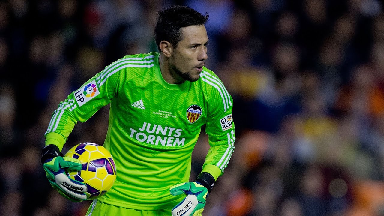 DIEGO ALVES-MEJORES PARADAS(BESTS SAVES) - YouTube