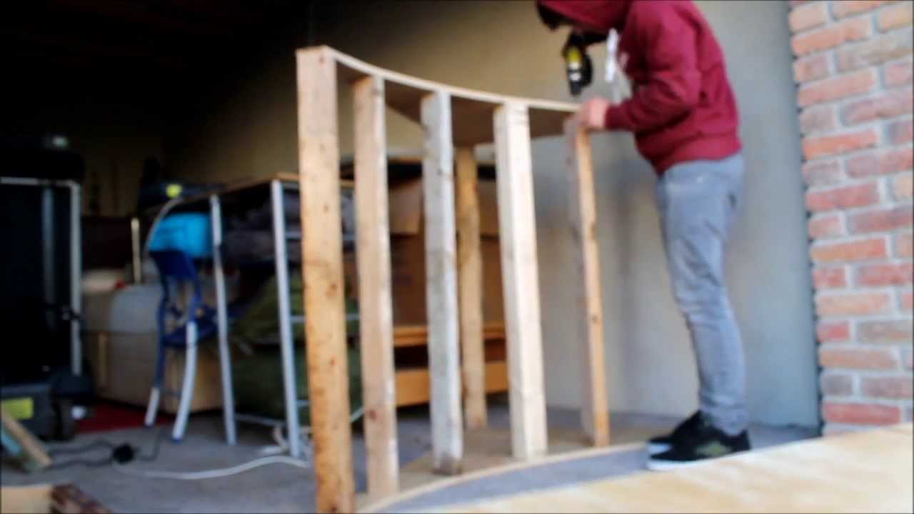 building my mini ramp in my garage - YouTube