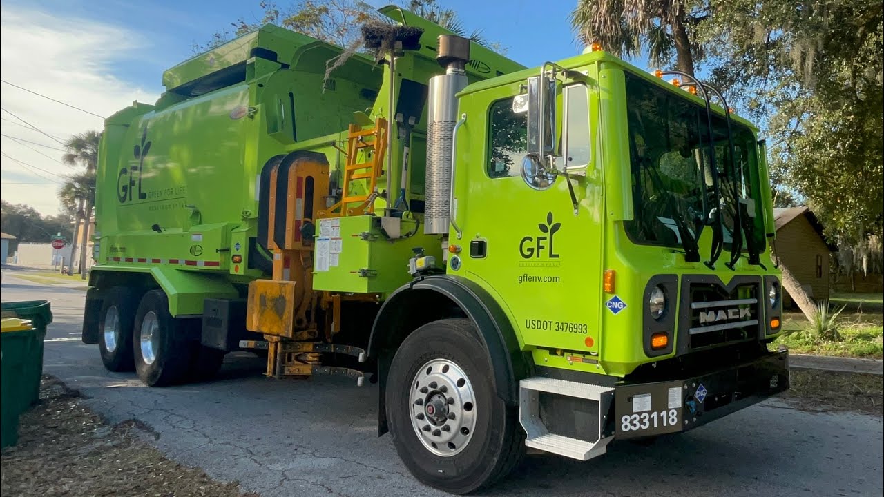 CNG Mack MRU Labrie Automizer - YouTube