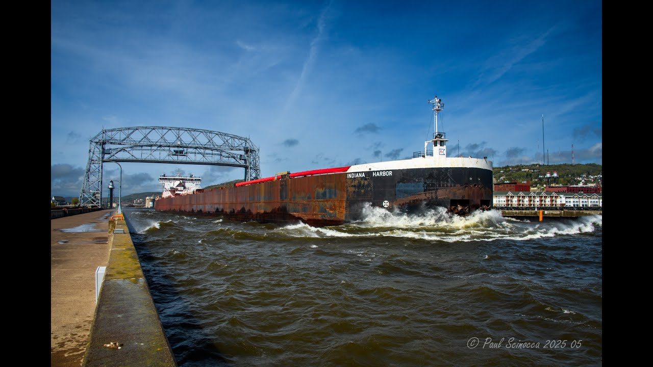 Into the Angry Lake Superior! The Indiana Harbor fights a 40 MPH Winds ...