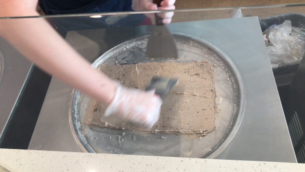 Holy Roly Rolled Ice Cream Shop In Los Angeles - YouTube