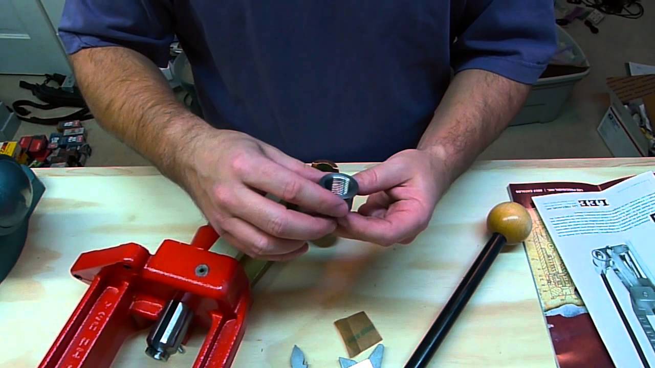 Lee Breech Lock Classic Cast Single Stage Loading Press Unboxing and ...