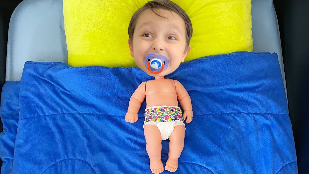 Abdulla turned into a baby - Abdulla transformat in bebelus. - YouTube