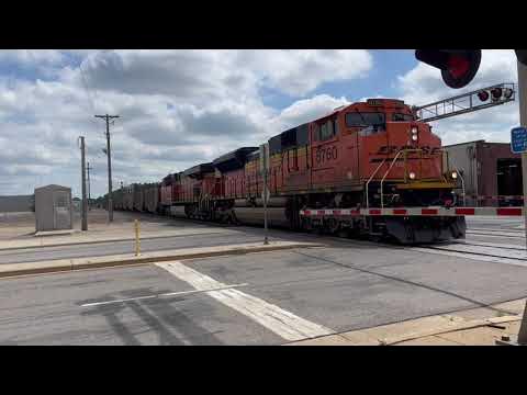 🎉🎉 Happy Birthday H1 & Santa Fe!! BNSF 8760 leads Westbound E-ALMBTM. 🎉🎉 - YouTube