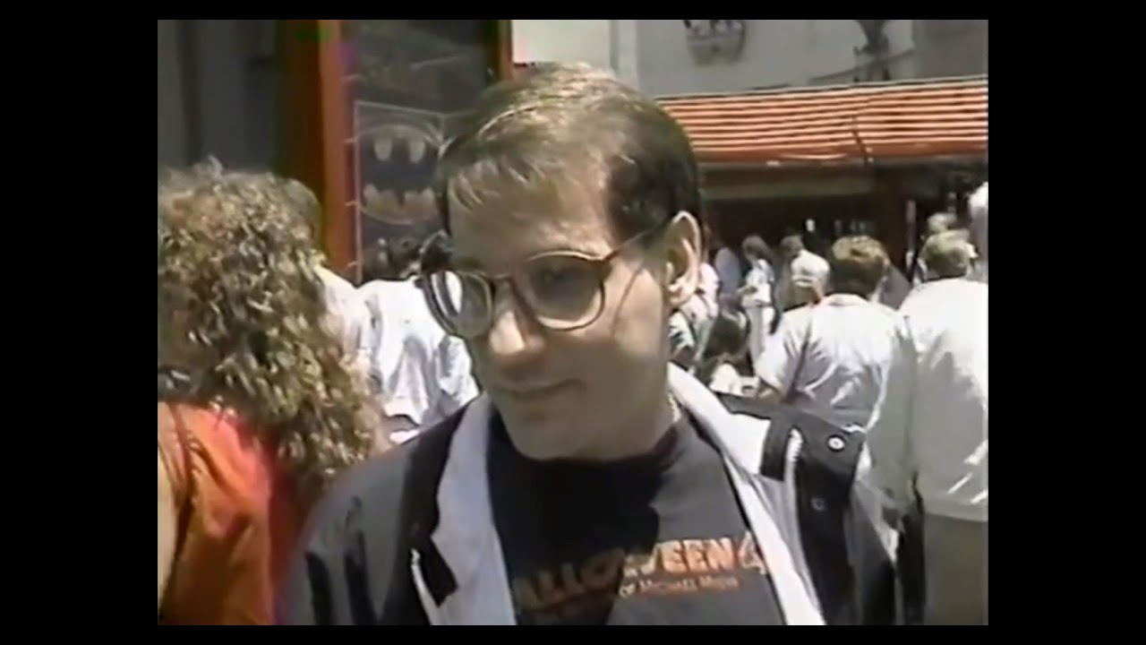 Batman ('89): Opening Day Los Angeles Mann's Chinese audience reactions ...