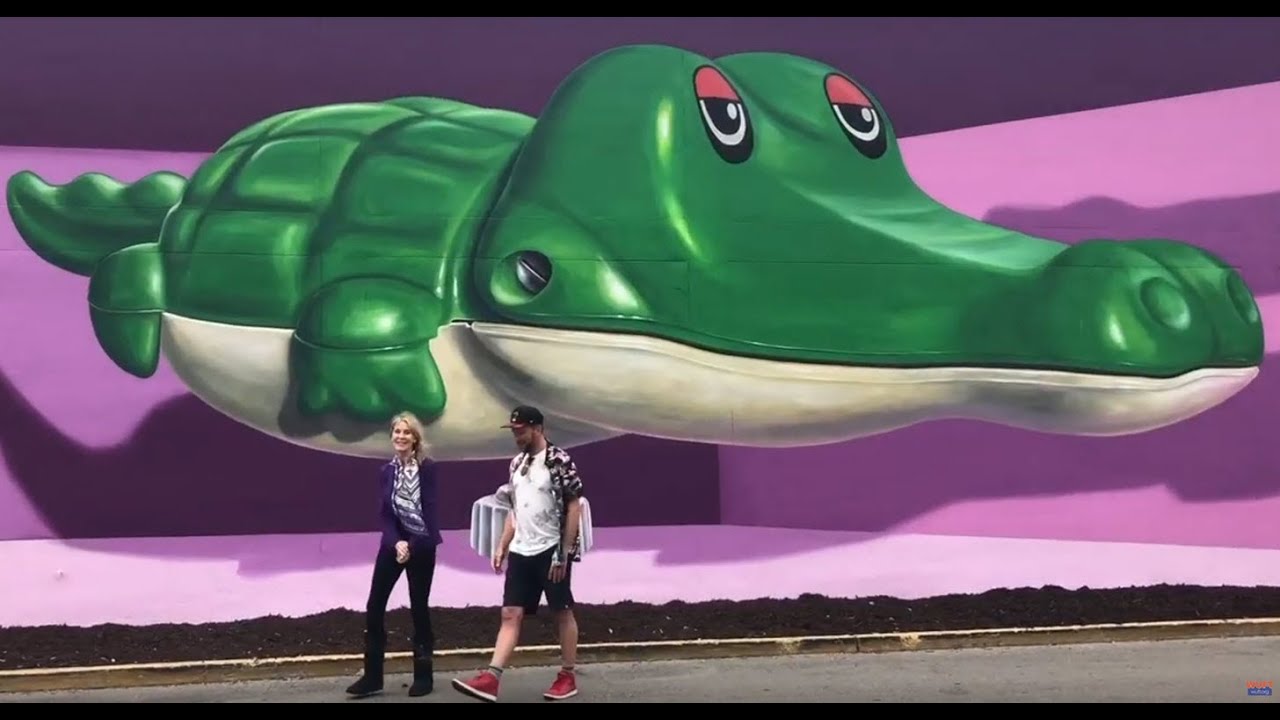 The story behind the gator mural at Butler Plaza in Gainesville - YouTube