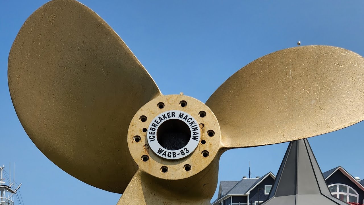 #thingstodo #usa #museum ice breaker museum mackinaw #vlog #video # ...