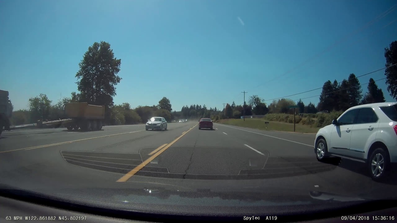 Passing middle lane hwy30 - YouTube