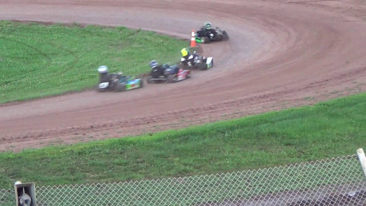 Beaver Dam Raceway Clone Karts Feature 7/30/16 - YouTube