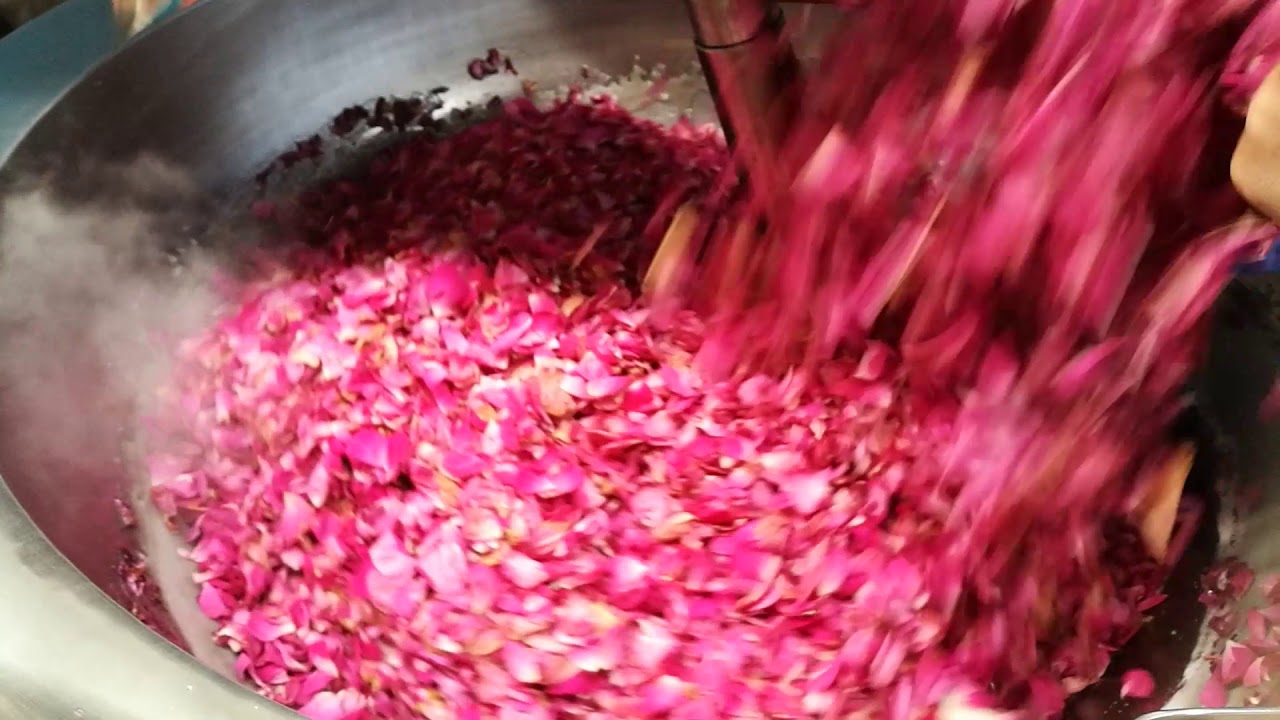 Cooking Rose Sauce - YouTube