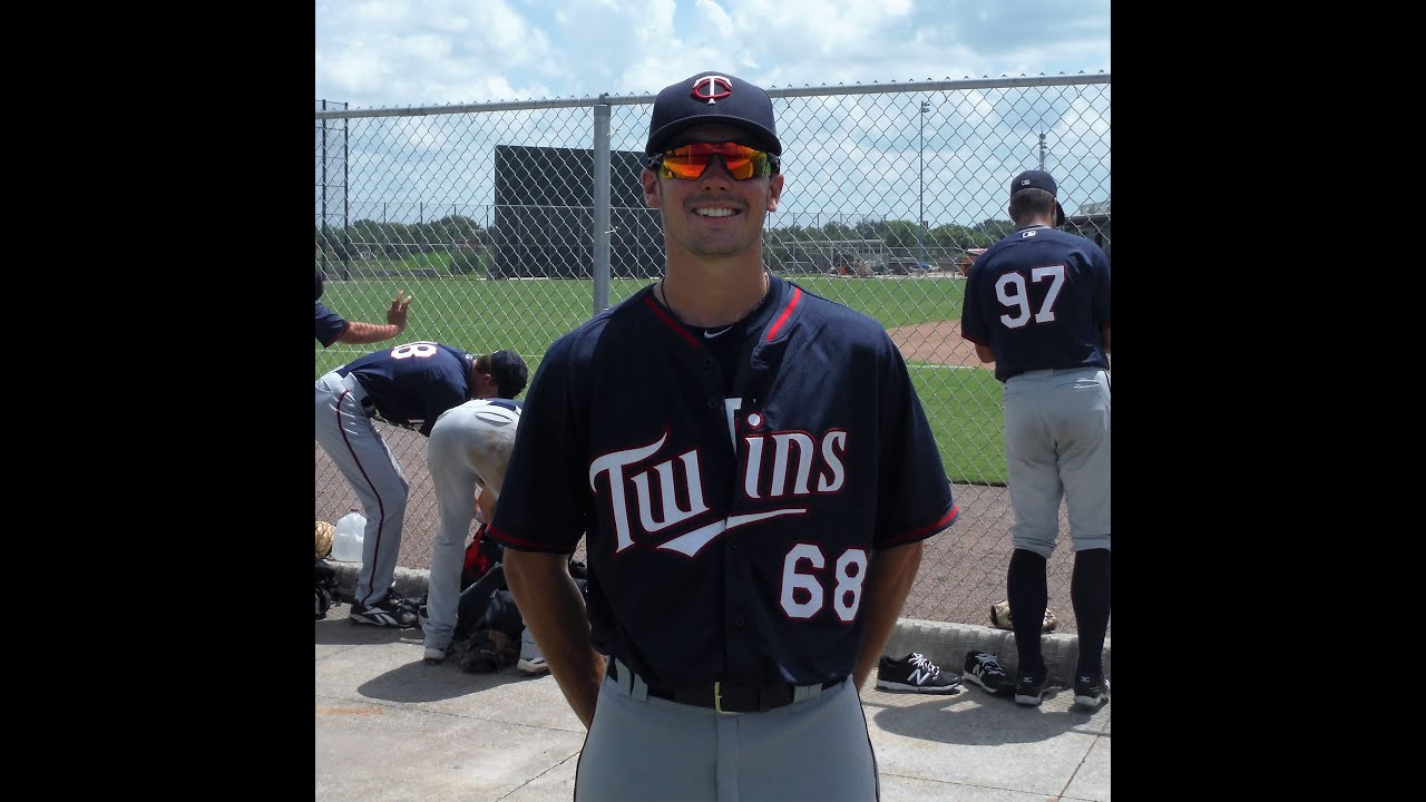 Minnesota Twins 2016 UDFA RHP Tyler Fox pitching GCL 7/30/2016 - YouTube